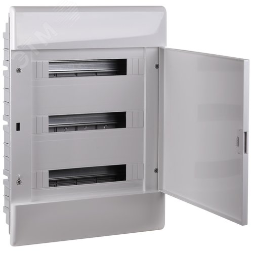 Щит распределительный встраиваемый на 54 модуля с непрозрачной дверцей ...